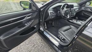 Melns BMW 750 2019 Raseiniai, ar dzinēja tilpumu 4.40 L un nobraukumu 122 tūkst. km par 19999 €, foto 6 vietnē AUTOMOTO.COM.LV