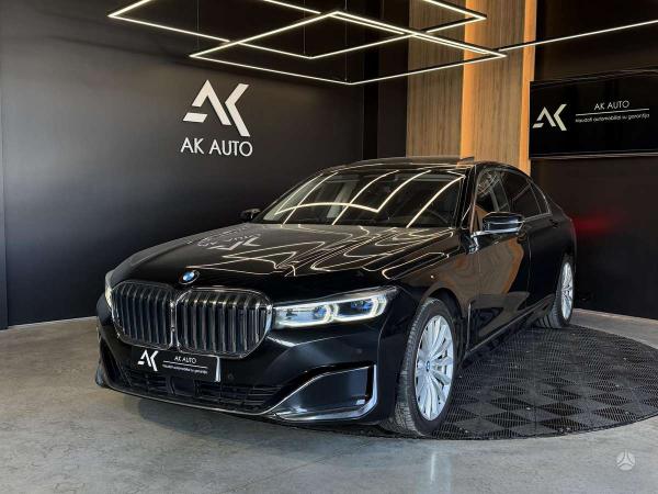 Black BMW 750 2019 in Kaunas, with an engine capacity of 2.99 L and mileage of 125 thousand km for 34990 €, photo 5 on AUTOMOTO.COM.LV