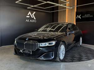 Black BMW 750 2019 in Kaunas, with an engine capacity of 2.99 L and mileage of 125 thousand km for 34990 €, photo 6 on AUTOMOTO.COM.LV