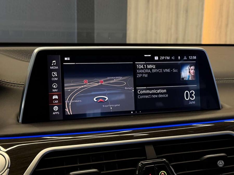 Black BMW 750 2019 in Kaunas, with an engine capacity of 2.99 L and mileage of 125 thousand km for 34990 €, photo 34 on AUTOMOTO.COM.LV