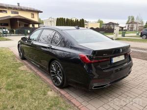 Melns BMW 750 2020 Rīga, ar dzinēja tilpumu 4.40 L un nobraukumu 70 tūkst. km par 47000 €, foto 4 vietnē AUTOMOTO.COM.LV