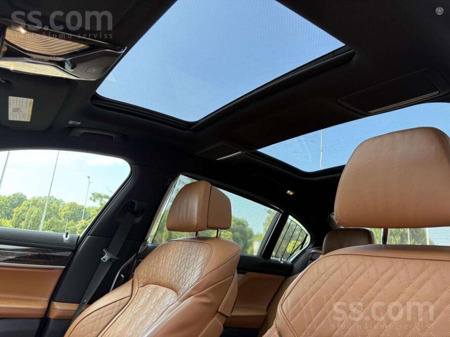 Melns BMW 750 2020 Rīga, ar dzinēja tilpumu 4.40 L un nobraukumu 70 tūkst. km par 47000 €, foto 12 vietnē AUTOMOTO.COM.LV