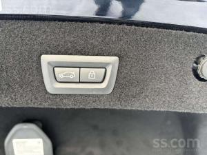 Melns BMW 750 2020 Rīga, ar dzinēja tilpumu 4.40 L un nobraukumu 70 tūkst. km par 47000 €, foto 25 vietnē AUTOMOTO.COM.LV