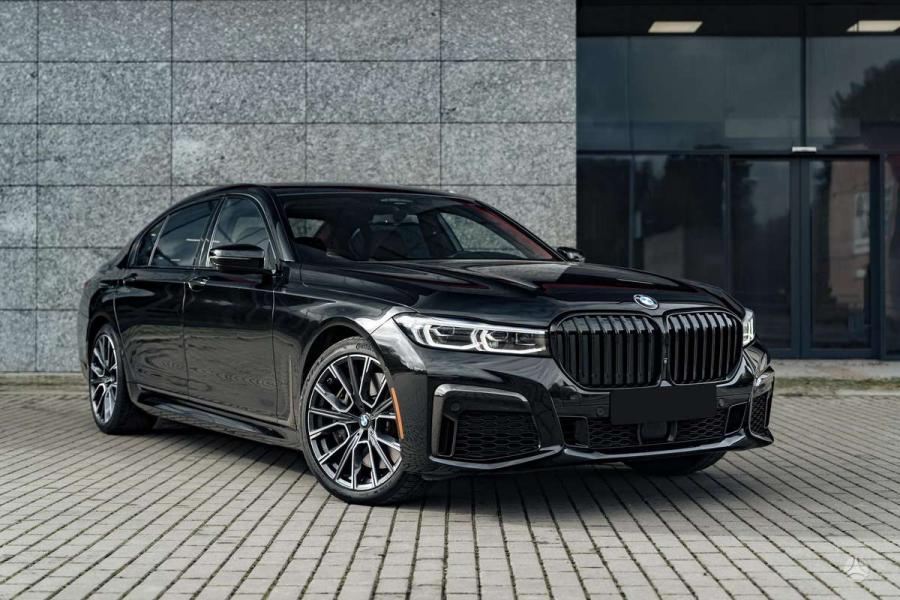 Black BMW 750 2020 in Klaipeda, with an engine capacity of 4.40 L and mileage of 59 thousand km for 39850 €, photo 1 on AUTOMOTO.COM.LV