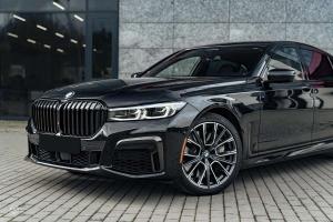 Black BMW 750 2020 in Klaipeda, with an engine capacity of 4.40 L and mileage of 59 thousand km for 39850 €, photo 6 on AUTOMOTO.COM.LV
