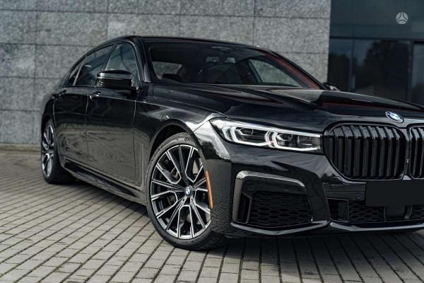 Black BMW 750 2020 in Klaipeda, with an engine capacity of 4.40 L and mileage of 59 thousand km for 39850 €, photo 10 on AUTOMOTO.COM.LV