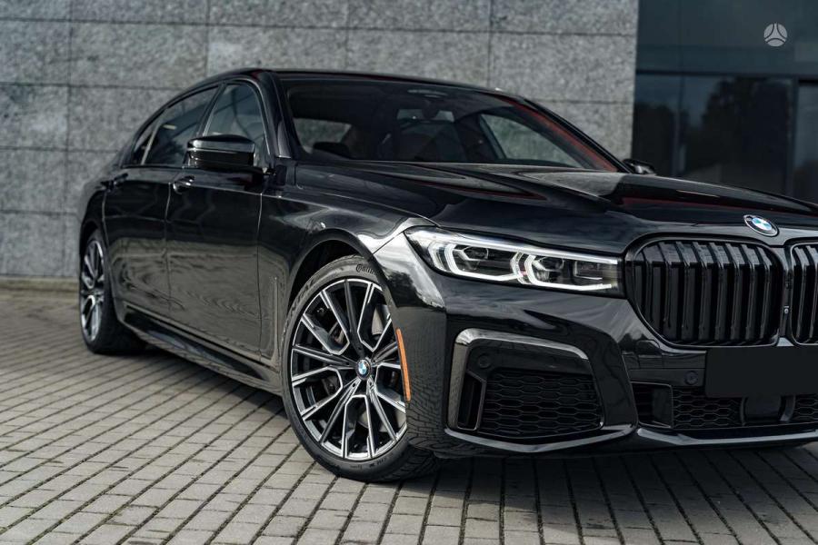 Black BMW 750 2020 in Klaipeda, with an engine capacity of 4.40 L and mileage of 59 thousand km for 39850 €, photo 10 on AUTOMOTO.COM.LV