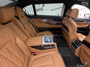 Черный БМВ 750 2022 в Авиженяй, объемом двигателя 4.40 л и пробегом 76 тыс. км за 47900 €, фото 19 на AUTOMOTO.COM.LV