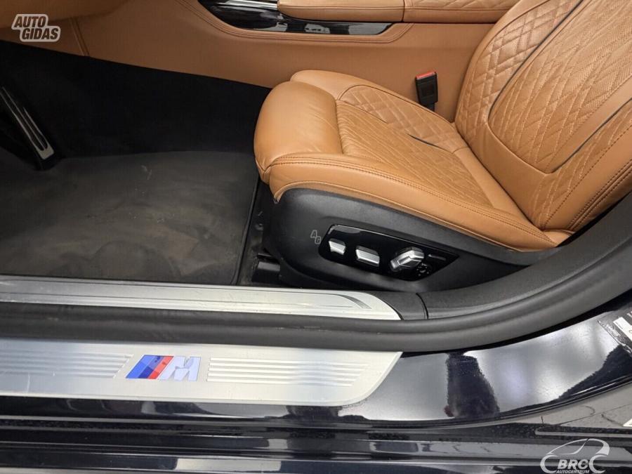 Черный БМВ 750 2022 в Авиженяй, объемом двигателя 4.40 л и пробегом 76 тыс. км за 47900 €, фото 30 на AUTOMOTO.COM.LV