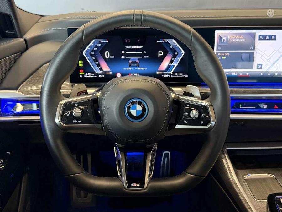 Черный БМВ 750 2023 в Каунас, объемом двигателя 3.00 л и пробегом 66 тыс. км за 89990 €, фото 11 на AUTOMOTO.COM.LV