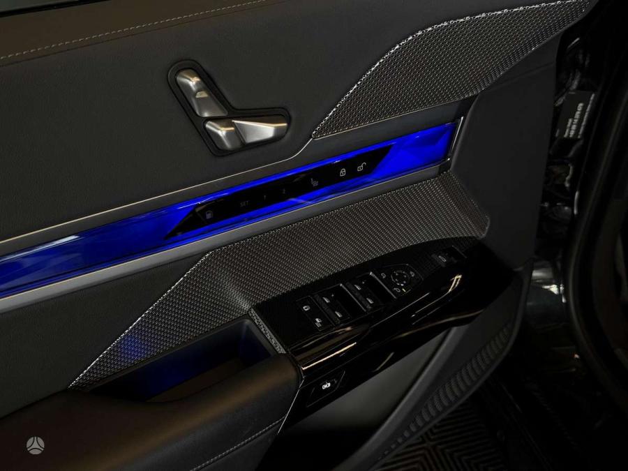 Черный БМВ 750 2023 в Каунас, объемом двигателя 3.00 л и пробегом 66 тыс. км за 89990 €, фото 19 на AUTOMOTO.COM.LV