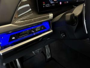 Черный БМВ 750 2023 в Каунас, объемом двигателя 3.00 л и пробегом 66 тыс. км за 89990 €, фото 21 на AUTOMOTO.COM.LV