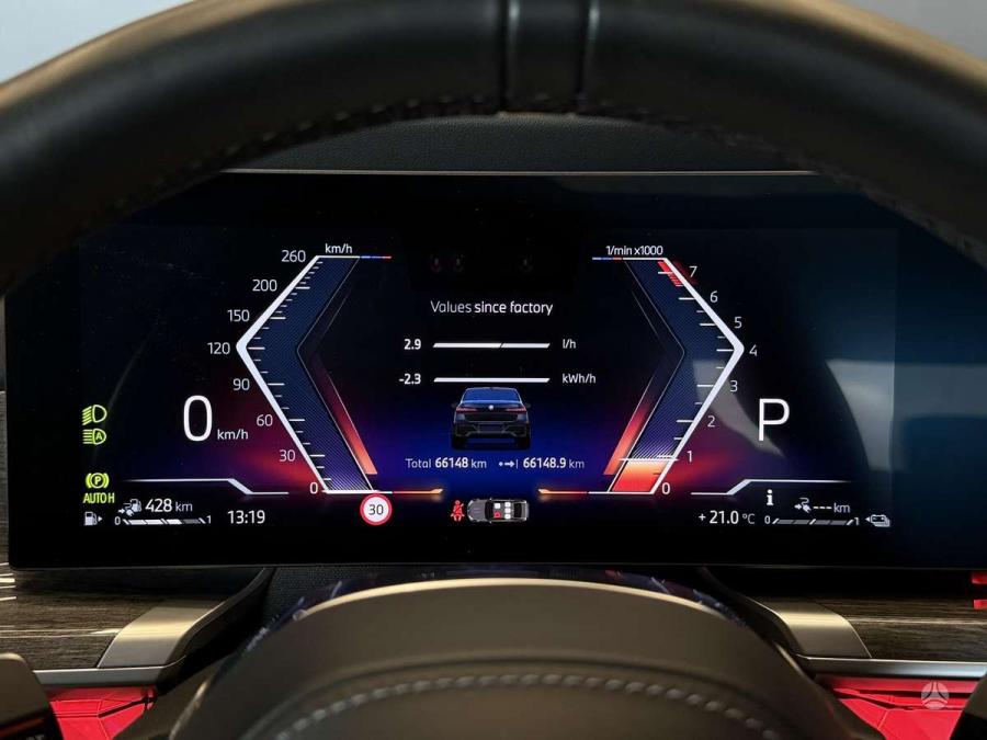 Черный БМВ 750 2023 в Каунас, объемом двигателя 3.00 л и пробегом 66 тыс. км за 89990 €, фото 31 на AUTOMOTO.COM.LV