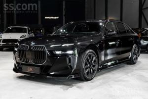 Black BMW 750 2025 in Riga, with an engine capacity of 3.00 L and mileage of 17 thousand km for 121000 €, photo  on AUTOMOTO.COM.LV