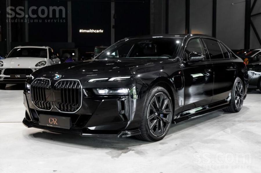 Black BMW 750 2025 in Riga, with an engine capacity of 3.00 L and mileage of 17 thousand km for 121000 €, photo 1 on AUTOMOTO.COM.LV
