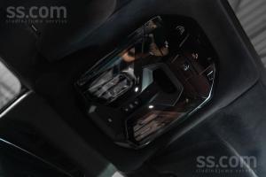 Black BMW 750 2025 in Riga, with an engine capacity of 3.00 L and mileage of 17 thousand km for 121000 €, photo 23 on AUTOMOTO.COM.LV