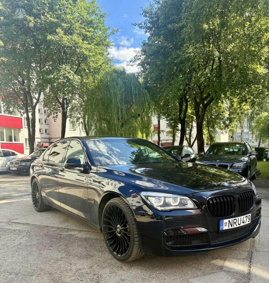 Zils BMW 750 2014 Kauņa, ar dzinēja tilpumu 4.40 L un nobraukumu 181 tūkst. km par 12800 €, foto 1 vietnē AUTOMOTO.COM.LV