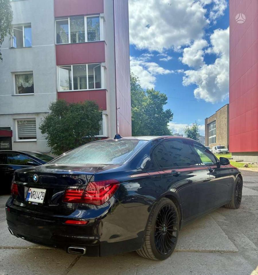 Zils BMW 750 2014 Kauņa, ar dzinēja tilpumu 4.40 L un nobraukumu 181 tūkst. km par 12800 €, foto 4 vietnē AUTOMOTO.COM.LV