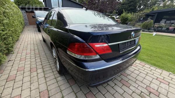 Blue BMW 750 2007 in Limbazi, with an engine capacity of 4.80 L and mileage of 305 thousand km for 3700 €, photo 5 on AUTOMOTO.COM.LV