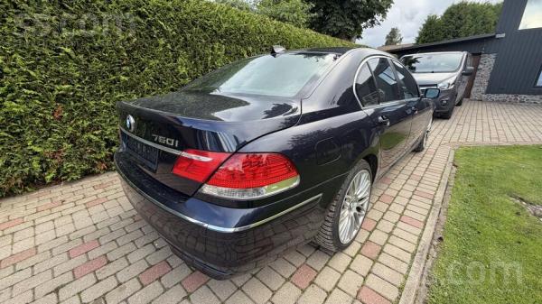Blue BMW 750 2007 in Limbazi, with an engine capacity of 4.80 L and mileage of 305 thousand km for 3700 €, photo 7 on AUTOMOTO.COM.LV