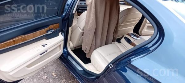 Zils BMW 750 2009 Rīga, ar dzinēja tilpumu 4.40 L un nobraukumu 268 tūkst. km par 7900 €, foto 7 vietnē AUTOMOTO.COM.LV