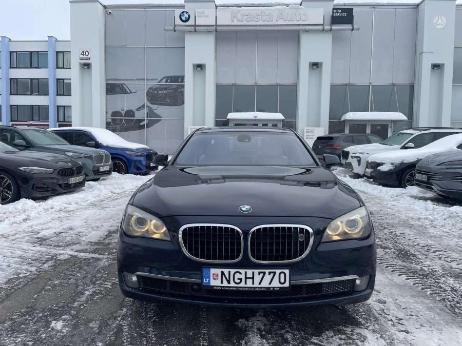 Zils BMW 750 2009 Klaipėda, ar dzinēja tilpumu 4.40 L un nobraukumu 294 tūkst. km par 8990 €, foto 1 vietnē AUTOMOTO.COM.LV