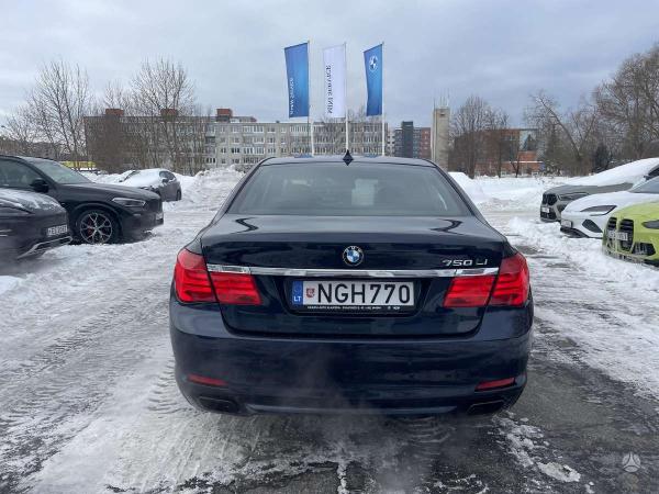 Zils BMW 750 2009 Klaipėda, ar dzinēja tilpumu 4.40 L un nobraukumu 294 tūkst. km par 8990 €, foto 4 vietnē AUTOMOTO.COM.LV