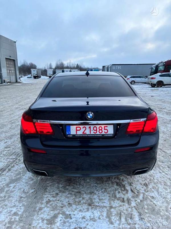 Zils BMW 750 2012 Viļņa, ar dzinēja tilpumu 4.40 L un nobraukumu 182 tūkst. km par 13500 €, foto 6 vietnē AUTOMOTO.COM.LV