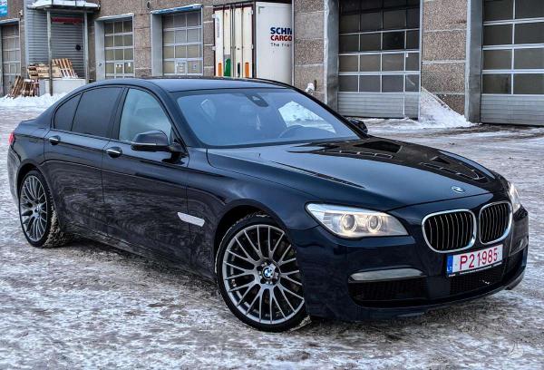 Blue BMW 750 2012 in Vilnius, with an engine capacity of 4.40 L and mileage of 182 thousand km for 13500 €, photo 2 on AUTOMOTO.COM.LV
