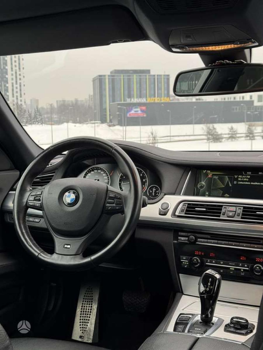 Zils BMW 750 2012 Viļņa, ar dzinēja tilpumu 4.40 L un nobraukumu 182 tūkst. km par 12900 €, foto 17 vietnē AUTOMOTO.COM.LV
