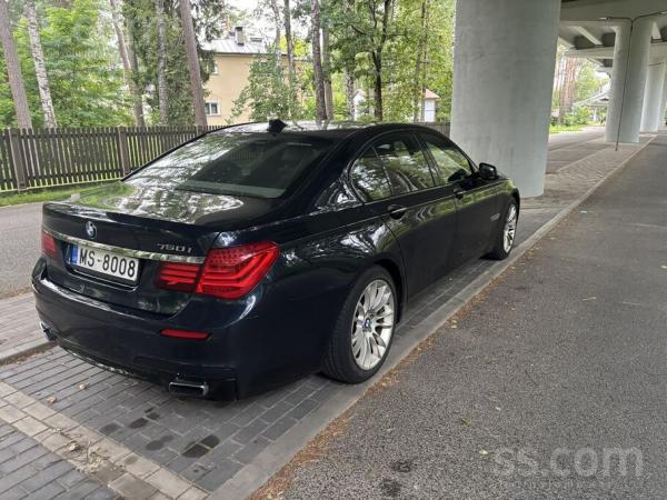 Zils BMW 750 2013 Jūrmala, ar dzinēja tilpumu 4.40 L un nobraukumu 225 tūkst. km par 11700 €, foto 6 vietnē AUTOMOTO.COM.LV