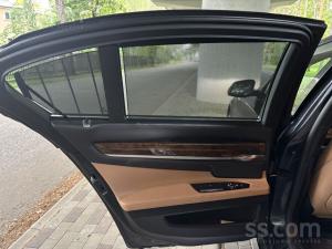 Zils BMW 750 2013 Jūrmala, ar dzinēja tilpumu 4.40 L un nobraukumu 225 tūkst. km par 11700 €, foto 9 vietnē AUTOMOTO.COM.LV