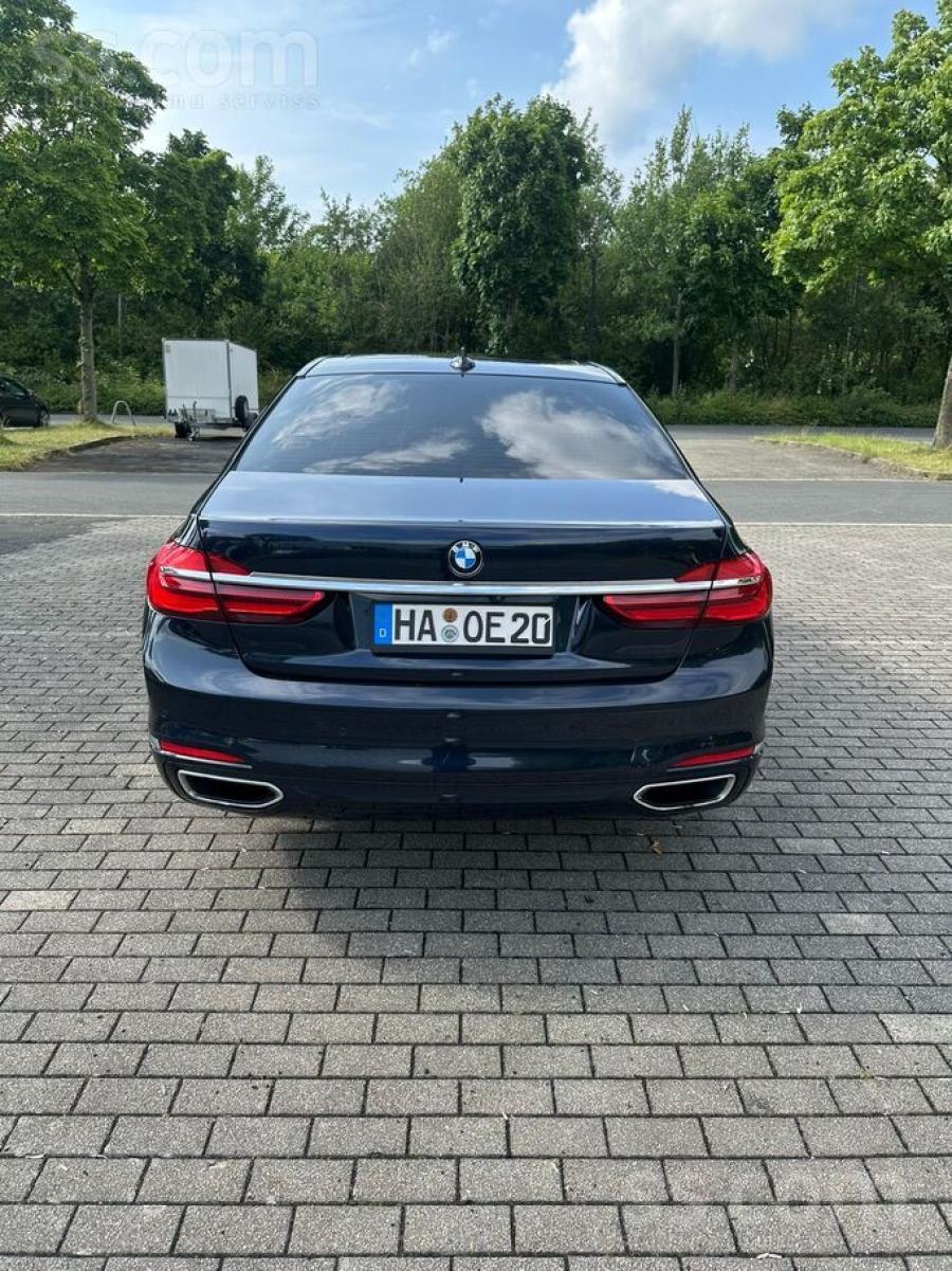 Zils BMW 750 2015 Rīga, ar dzinēja tilpumu 5.00 L un nobraukumu 243 tūkst. km par 30000 €, foto 1 vietnē AUTOMOTO.COM.LV