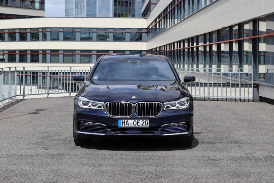 Zils BMW 750 2015 Rīga, ar dzinēja tilpumu 4.40 L un nobraukumu 260 tūkst. km par 24980 €, foto 11 vietnē AUTOMOTO.COM.LV