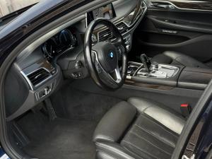 Zils BMW 750 2015 Rīga, ar dzinēja tilpumu 4.40 L un nobraukumu 260 tūkst. km par 24980 €, foto 16 vietnē AUTOMOTO.COM.LV