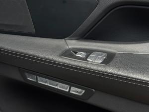 Zils BMW 750 2015 Rīga, ar dzinēja tilpumu 4.40 L un nobraukumu 260 tūkst. km par 24980 €, foto 19 vietnē AUTOMOTO.COM.LV