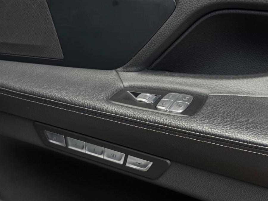 Zils BMW 750 2015 Rīga, ar dzinēja tilpumu 4.40 L un nobraukumu 260 tūkst. km par 24980 €, foto 19 vietnē AUTOMOTO.COM.LV