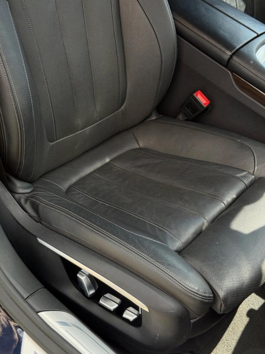Zils BMW 750 2015 Rīga, ar dzinēja tilpumu 4.40 L un nobraukumu 260 tūkst. km par 24980 €, foto 22 vietnē AUTOMOTO.COM.LV