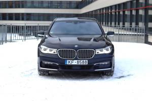 Zils BMW 750 2015 Rīga, ar dzinēja tilpumu 4.40 L un nobraukumu 260 tūkst. km par 24980 €, foto 37 vietnē AUTOMOTO.COM.LV