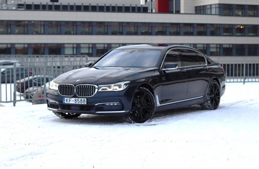 Zils BMW 750 2015 Rīga, ar dzinēja tilpumu 4.40 L un nobraukumu 260 tūkst. km par 24980 €, foto 39 vietnē AUTOMOTO.COM.LV