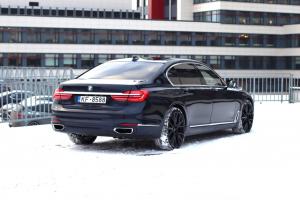 Zils BMW 750 2015 Rīga, ar dzinēja tilpumu 4.40 L un nobraukumu 260 tūkst. km par 24980 €, foto 45 vietnē AUTOMOTO.COM.LV