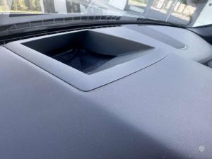 Blue BMW 750 2015 in Kaunas, with an engine capacity of 2.99 L and mileage of 126 thousand km for 15650 €, photo 24 on AUTOMOTO.COM.LV