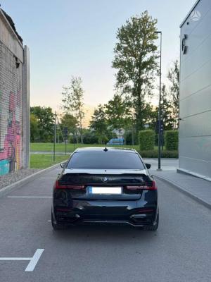 Zils BMW 750 2017 Viļņa, ar dzinēja tilpumu 4.40 L un nobraukumu 125 tūkst. km par 27500 €, foto 8 vietnē AUTOMOTO.COM.LV