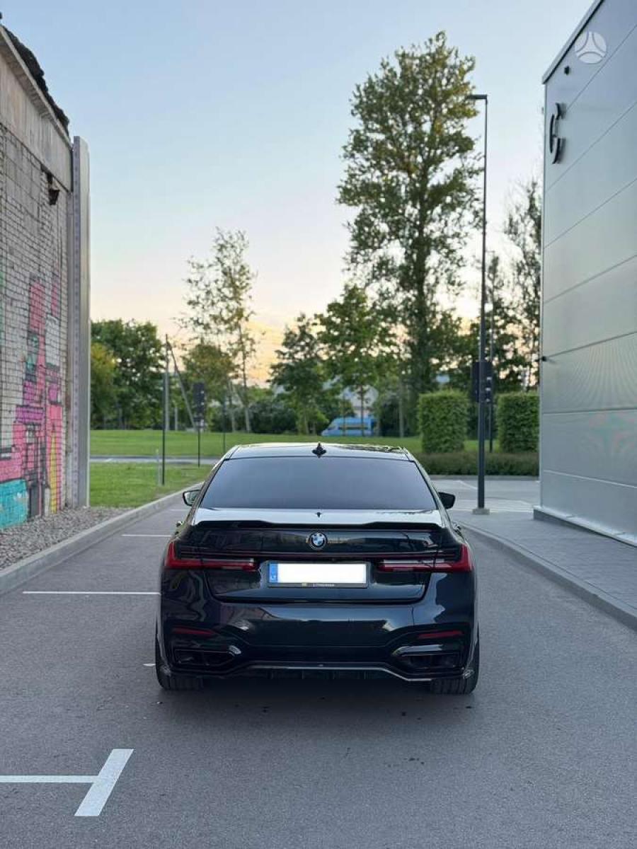 Zils BMW 750 2017 Viļņa, ar dzinēja tilpumu 4.40 L un nobraukumu 125 tūkst. km par 27500 €, foto 8 vietnē AUTOMOTO.COM.LV