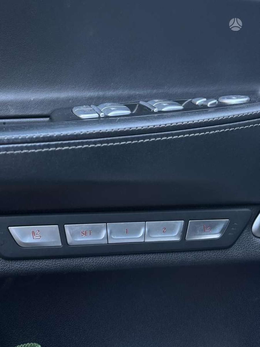 Zils BMW 750 2017 Viļņa, ar dzinēja tilpumu 4.40 L un nobraukumu 125 tūkst. km par 27500 €, foto 28 vietnē AUTOMOTO.COM.LV
