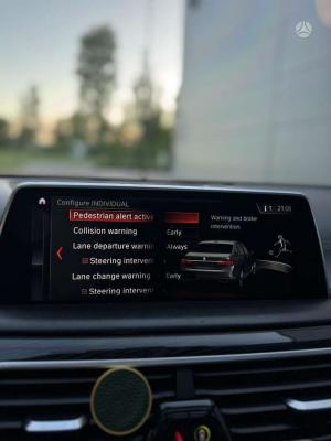 Zils BMW 750 2017 Viļņa, ar dzinēja tilpumu 4.40 L un nobraukumu 125 tūkst. km par 27500 €, foto 56 vietnē AUTOMOTO.COM.LV