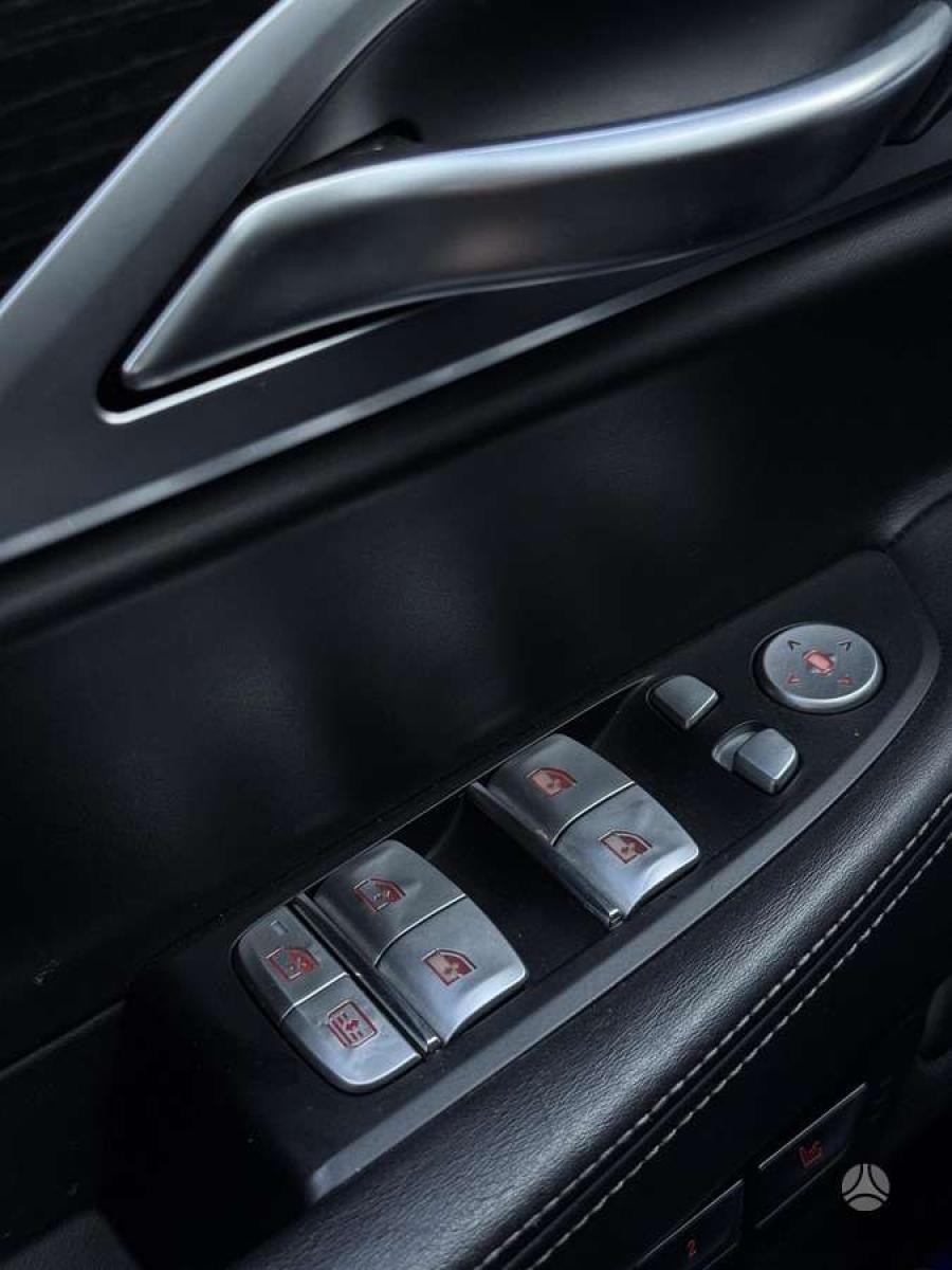 Zils BMW 750 2017 Viļņa, ar dzinēja tilpumu 4.40 L un nobraukumu 125 tūkst. km par 27500 €, foto 59 vietnē AUTOMOTO.COM.LV