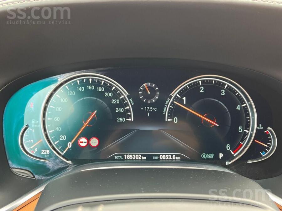 Синий БМВ 750 2018 в Рига, объемом двигателя 3.00 л и пробегом 185 тыс. км за 29990 €, фото 14 на AUTOMOTO.COM.LV