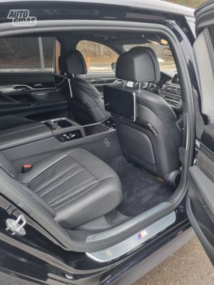 Zils BMW 750 2019 Prienai, ar dzinēja tilpumu 3.00 L un nobraukumu 172 tūkst. km par 52000 €, foto 30 vietnē AUTOMOTO.COM.LV