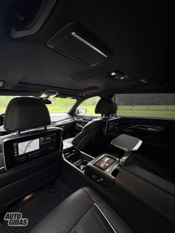 Zils BMW 750 2019 Prienai, ar dzinēja tilpumu 3.00 L un nobraukumu 176 tūkst. km par 48500 €, foto 7 vietnē AUTOMOTO.COM.LV
